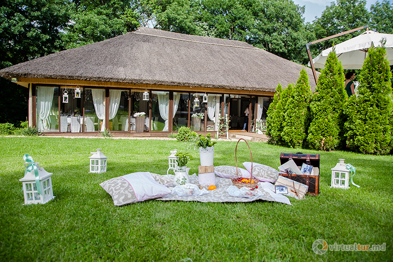 Gril Parc in Moldova: 3D-tour, photo galery, description, contact info