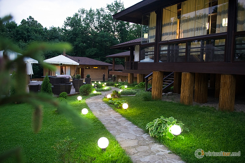 Gril Parc in Moldova: 3D-tour, photo galery, description, contact info